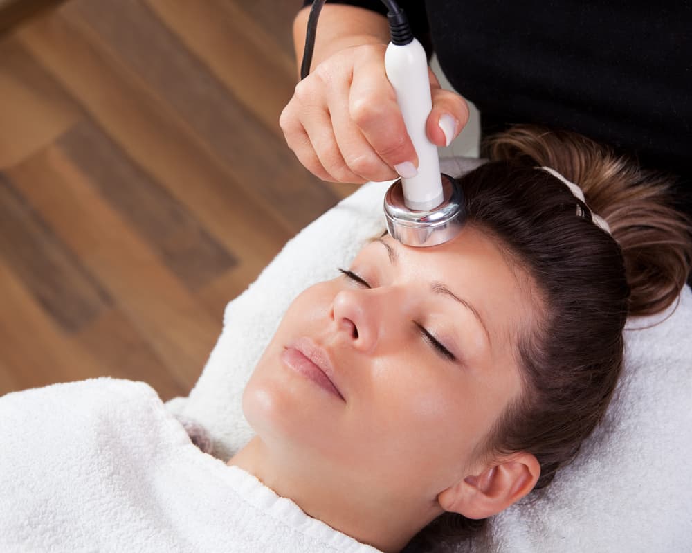 Best Oily Skin Treatments In Australia | Dr Davin Lim